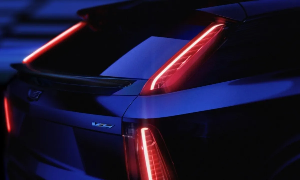 Cadillac hé lộ hình ảnh đầu tiên về mẫu xe điện hiệu suất cao Optiq-V ...